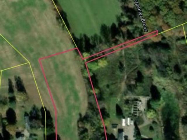 101 Mantup Rd, Putnam, CT 06260