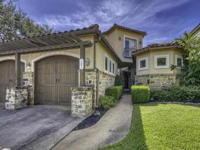 101 Maravilla Way, Horseshoe Bay, TX 78657