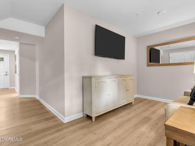 101 Maria Loretta Lane Unit 101