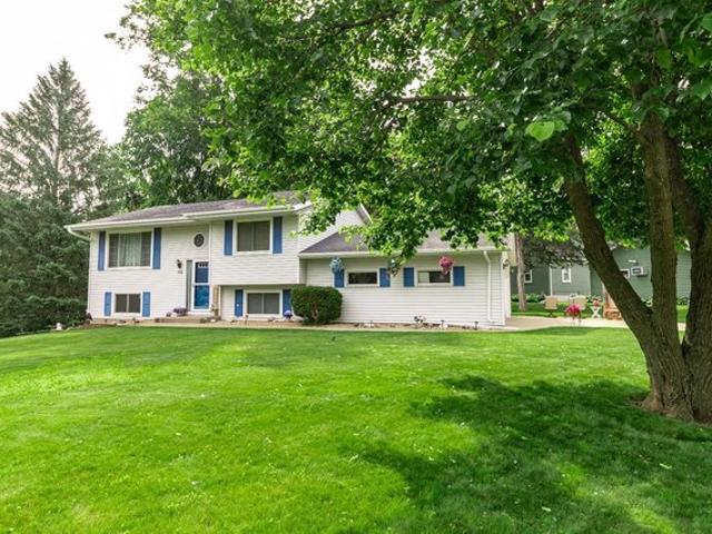 101 Marlane Cir, Jordan, MN 55352