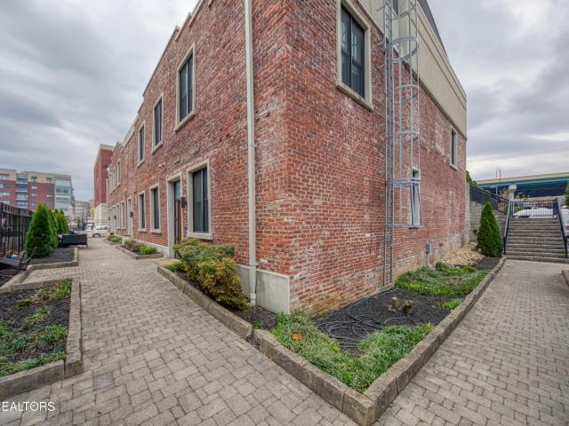 101 Mews Way, Knoxville, TN 37917 | MLS #1334 | Compass