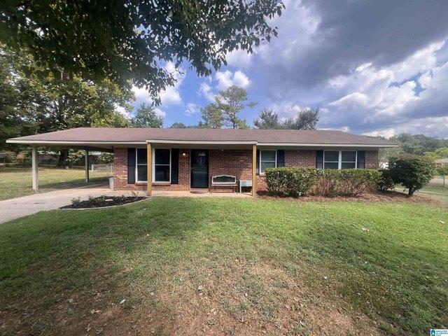 101 Meadowgreen Ln, Montevallo, AL 35115