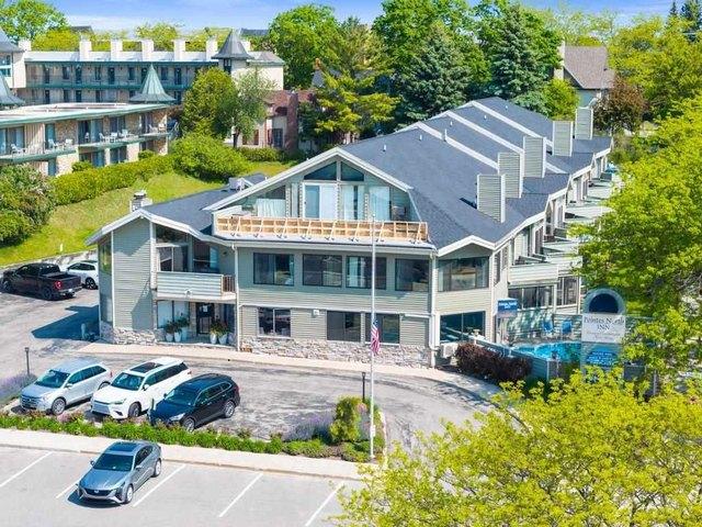 101 Michigan Ave Unit 110, Charlevoix, MI 49720