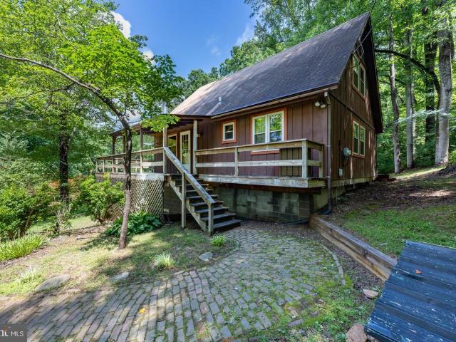 101 Middle River Ridge Road
