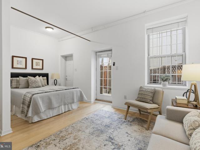 101 N Carolina Ave SE, Unit G, Washington, DC 20003 | MLS #DCDC2242