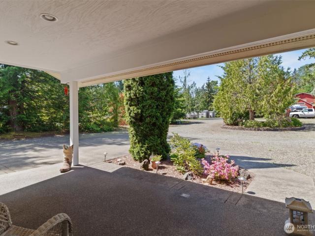 101 N Fairway Drive E