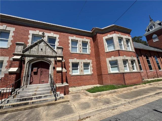 101 N High ST