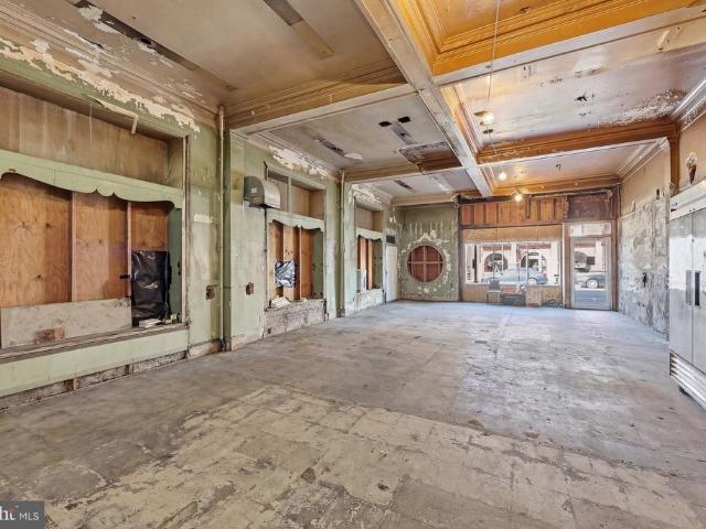 101 N Queen Street