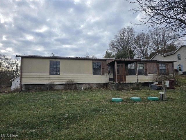 101 N Sundale Rd, Norwich, OH 43767