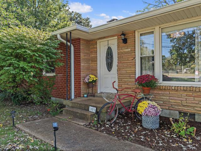 101 Newport Dr