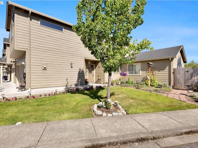 101 NE 14TH ST
