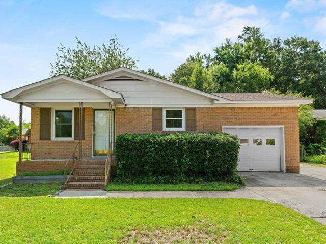 101 Nutmeg Rd, Lexington, SC 29073