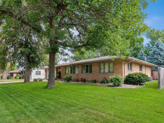 101 NW Des Moines Street