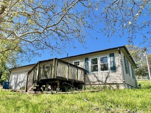 101 S 9th Street Ter, Odessa, MO 64076