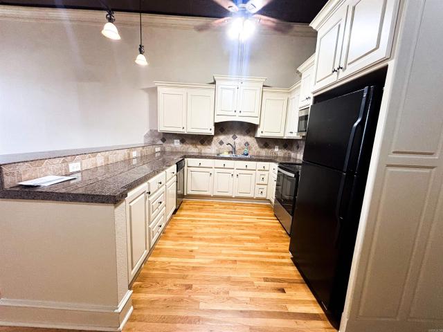 101 S Victory St. Unit 111