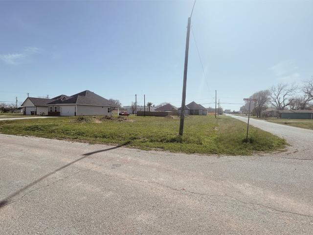 101 S Avenue C, Freeport, TX 77541 | MLS #11160