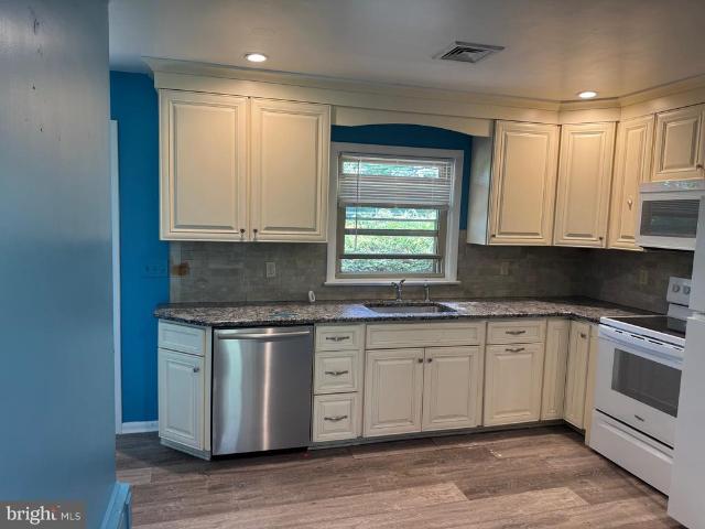 101 S Bonsall Road