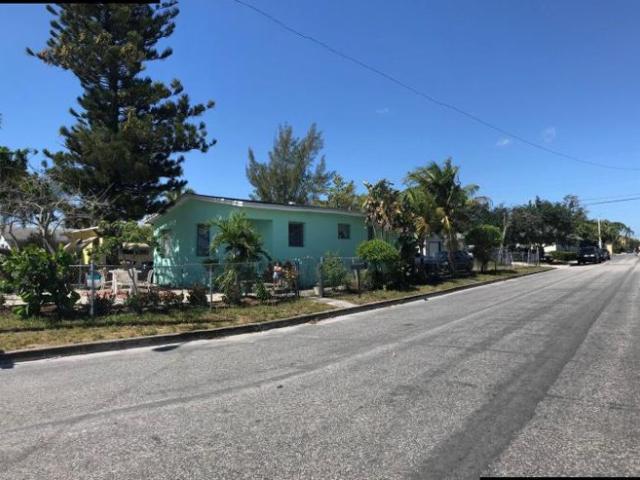101 S F St, Lake Worth Beach, FL 33460