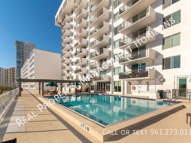 101 S Gulfstream Ave Re modelled 2 Bed, 2 Bath Condo in Downtown Sarasota