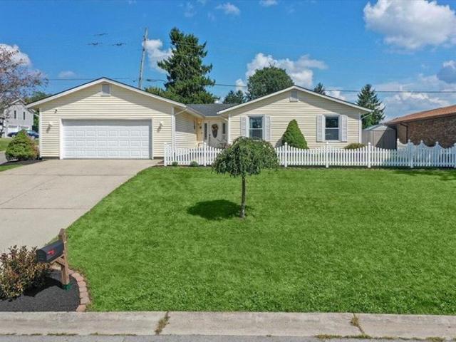 101 S Heather Hill Dr, Bellefontaine, OH 43311