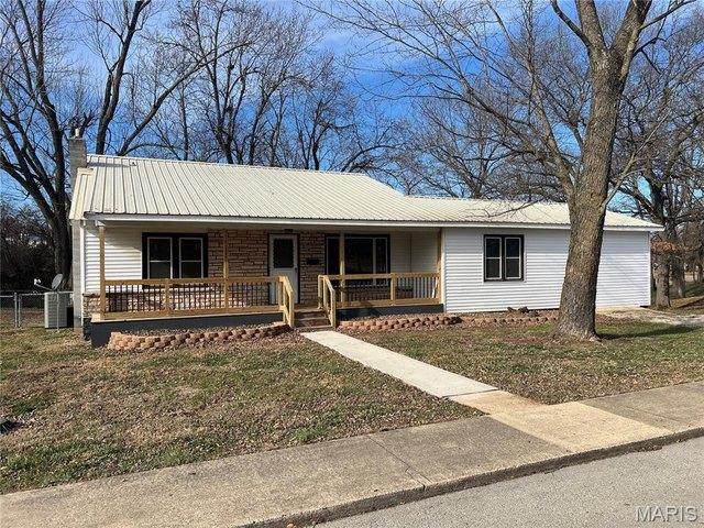 101 S Hickory St, Salem, MO 65560