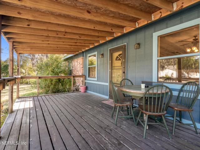 101 S Oakridge Ave, Green Cove Springs, FL 32043 | MLS #2127 | Compass