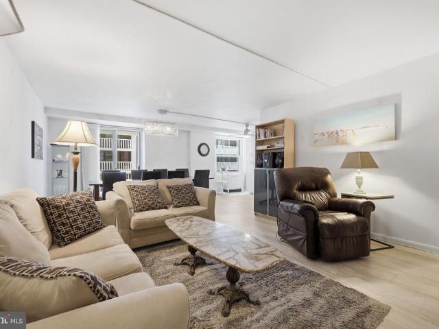 101 S Plaza Place # 813