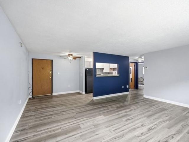 101 S Rocky River Dr, Berea, OH 44017