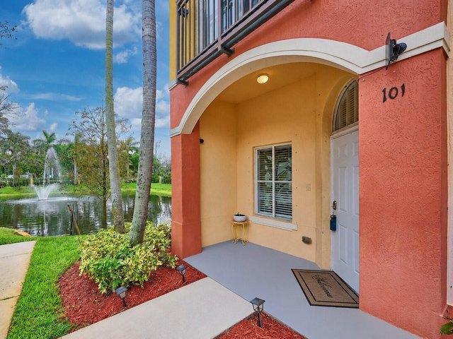 101 S Santa Catalina Cir Unit 101, North Lauderdale, FL 33068