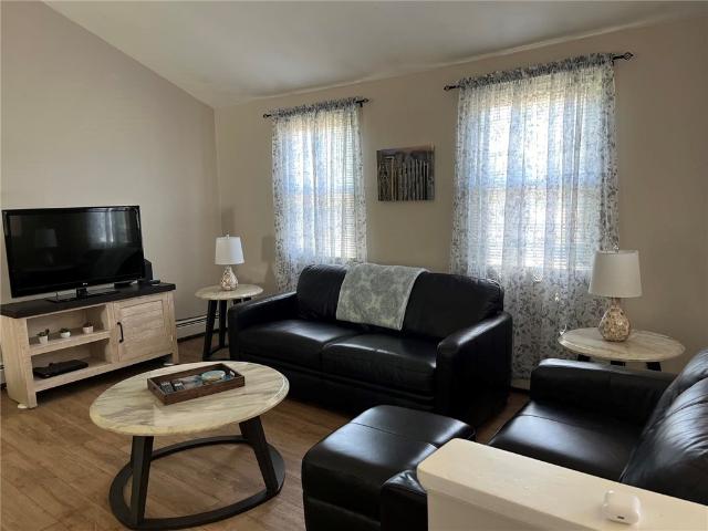 101 Sakonnet Boulevard