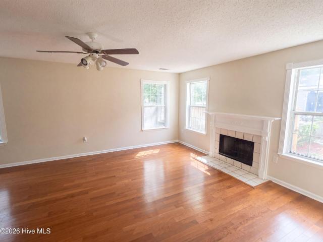 101 Settlement Way