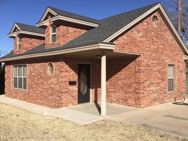 101 SE 6th St, Plainview, TX 79072
