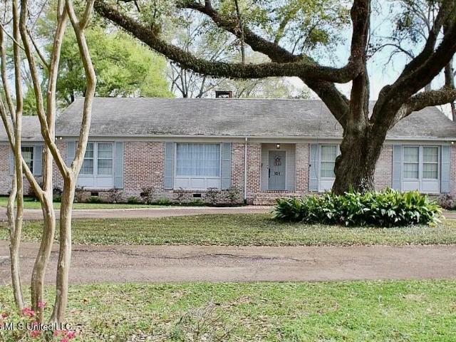 101 Sgt Prentiss Drive