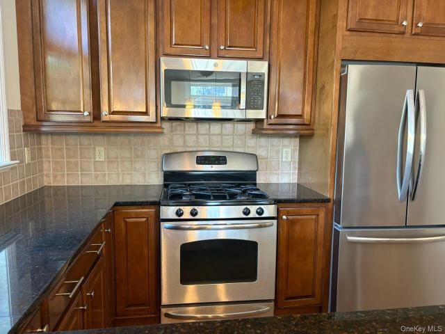 101 Sheldrake Place 101 4