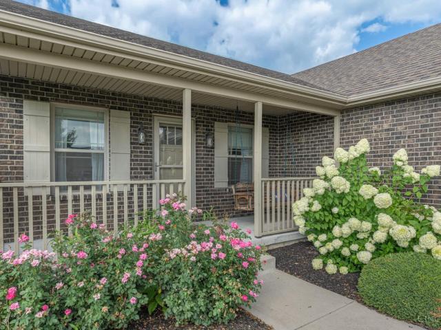 101 Silver Oak Court