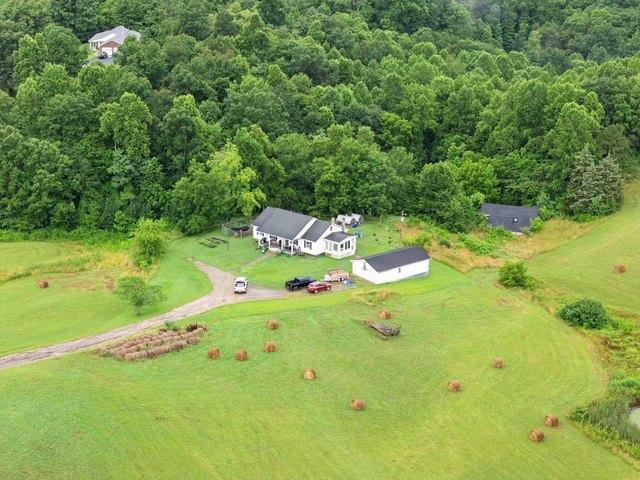 101 Steele Ln, McKee, KY 40447