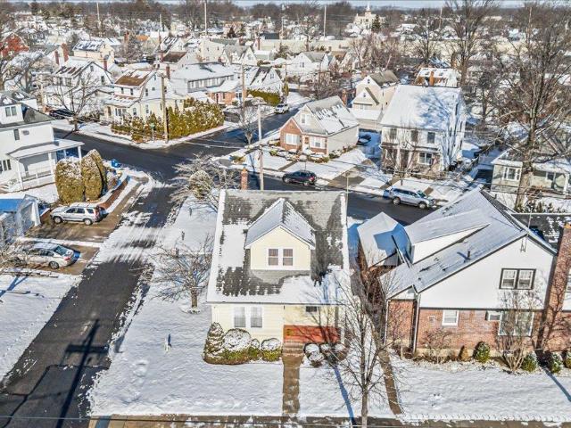 101 Stewart St, Floral Park, NY 11001 | MLS #956389