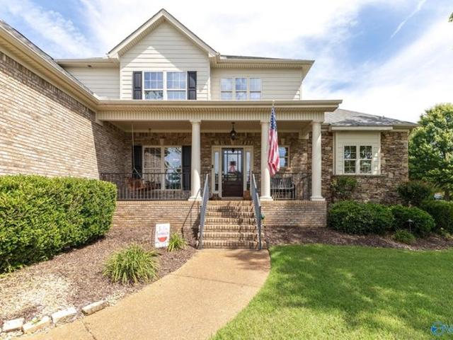 101 Stone River Dr, Huntsville, AL 35811