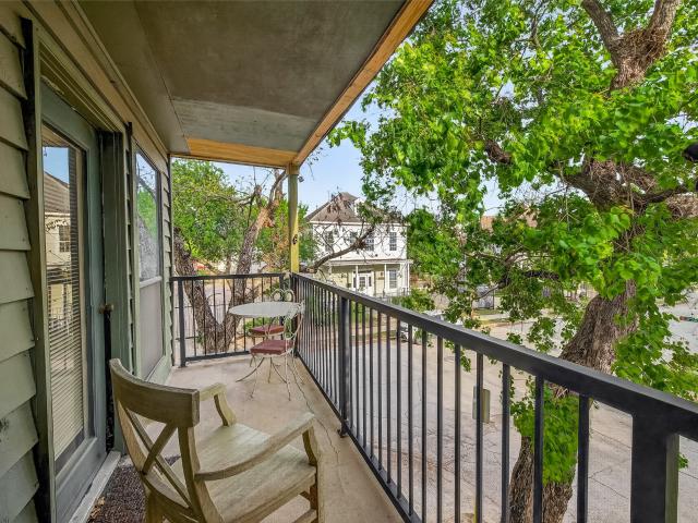 101 Stratford St, Unit 104, Houston, TX 77006 | MLS #84230 | Compass