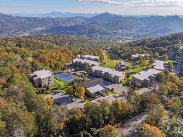 101 Sugar Ski Dr Unit 112, Banner Elk, NC 28604