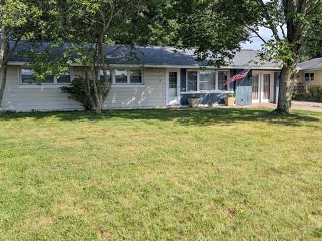 101 Sunnyhill Dr, Marietta, OH 45750