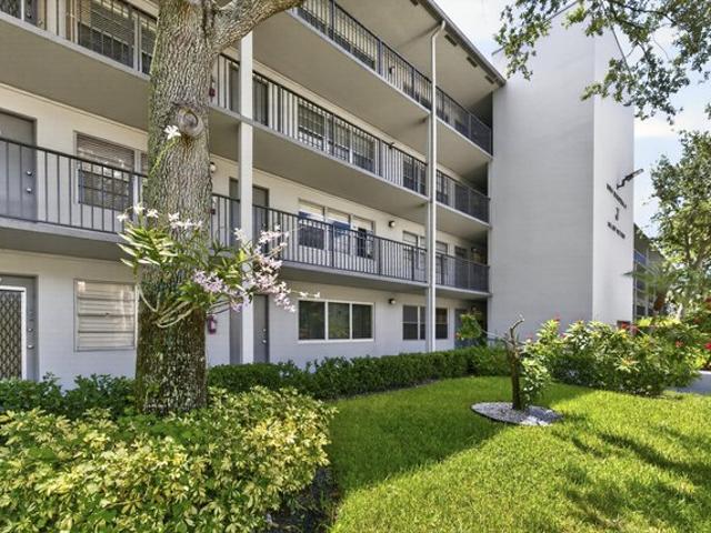 101 SW 132nd Way Unit 215J, Pembroke Pines, FL 33027