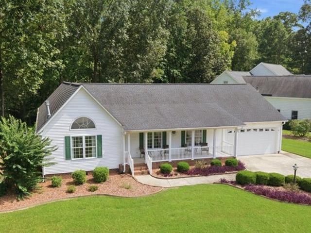 101 Pamlico Pl, Chocowinity, NC 27817
