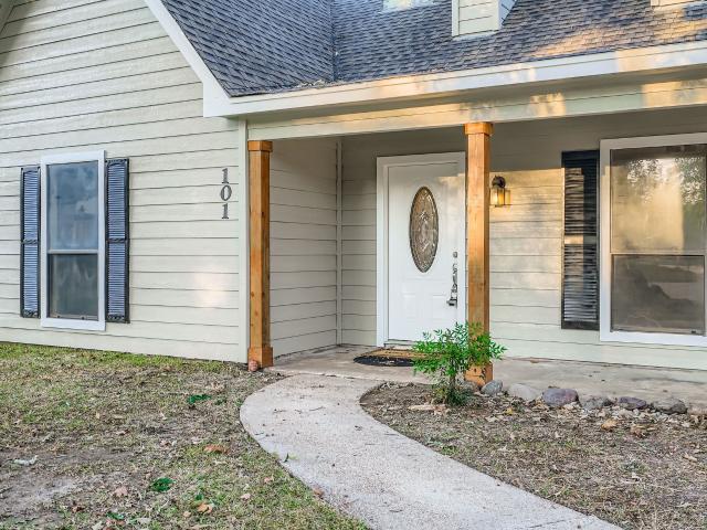 101 Pebble Springs Lane