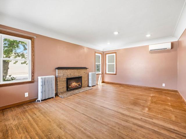 101 Red River Avenue S