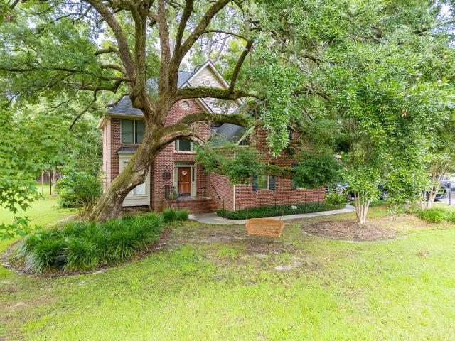 101 Riverwood Lane