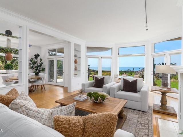 101 Rios Ct, Solana Beach, CA 92075