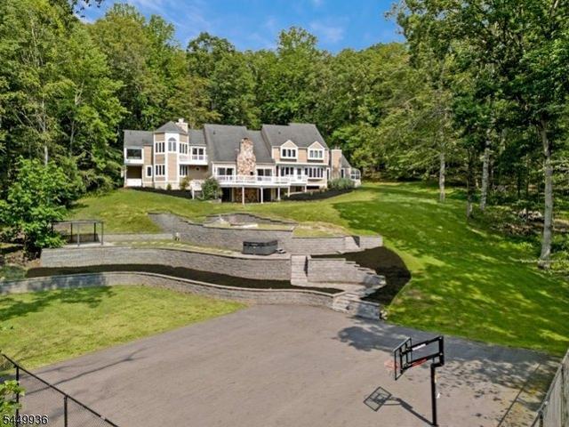 101 Rippling Brook Way, Bernardsville, NJ 07924