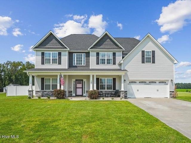 101 Ruth Dr, Pikeville, NC 27863