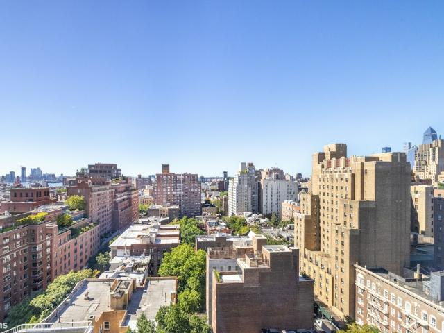101 W 12TH Street 20B